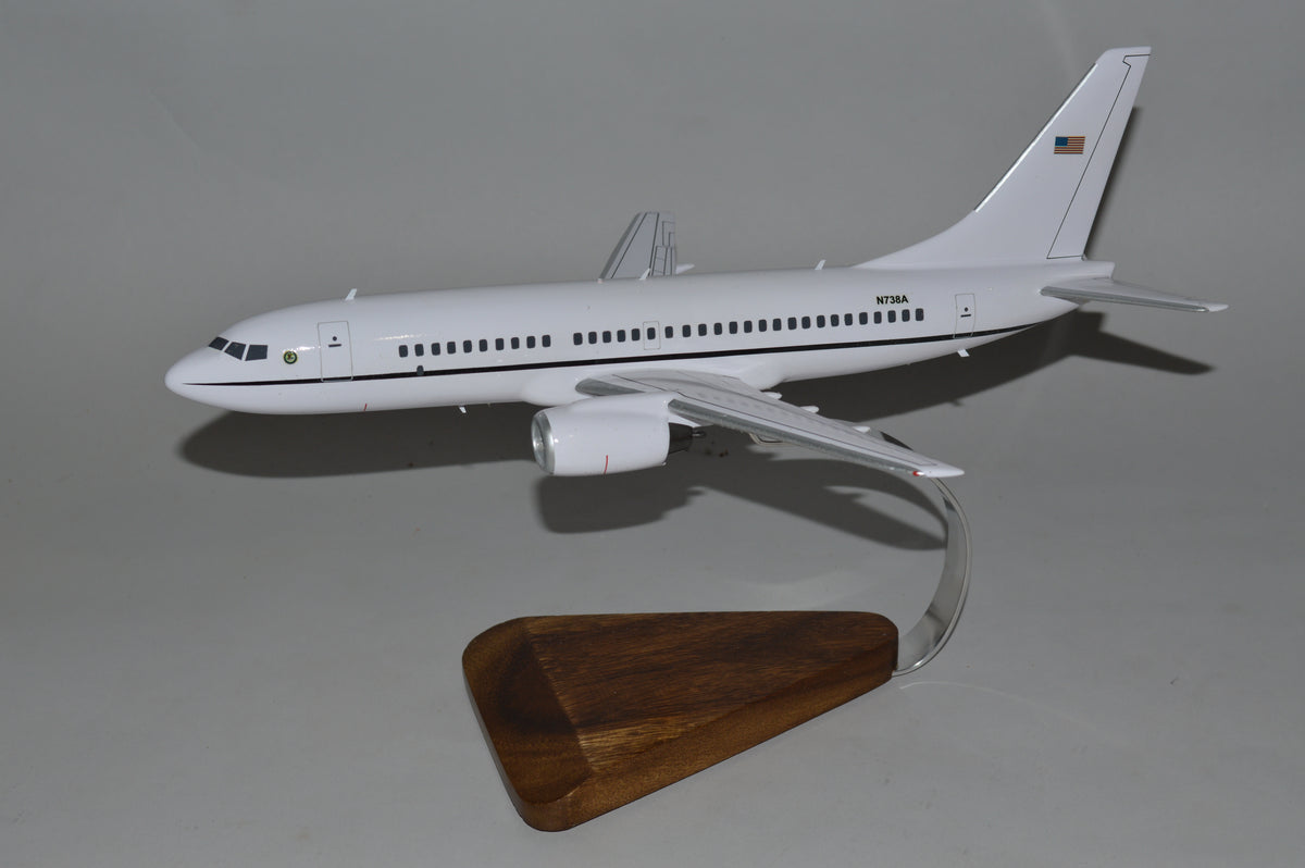 Boeing 737-700 JPATS US Marshall's Service – Scalecraft