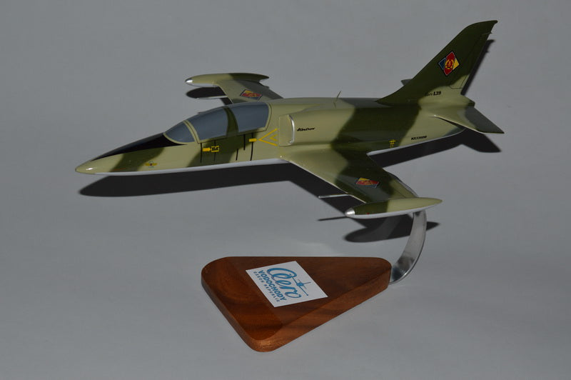 Aero L-39 airplane model – Scalecraft