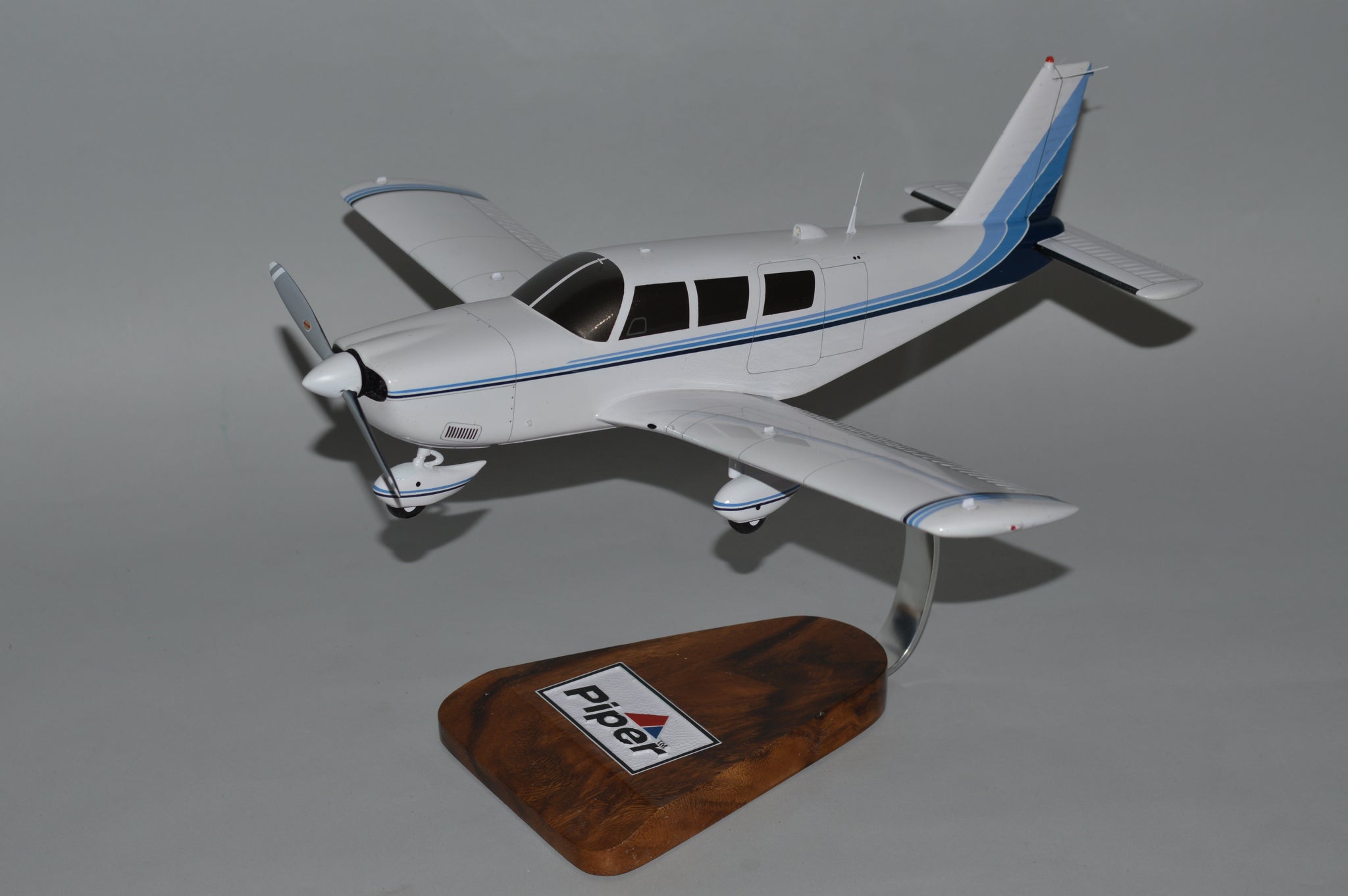 Piper PA-32 Cherokee 6 – Scalecraft