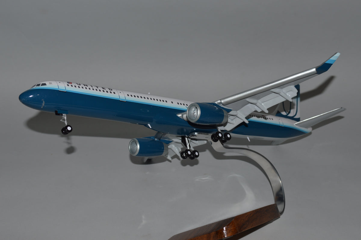 Boeing 757-300 United Wheels and Flaps – Scalecraft