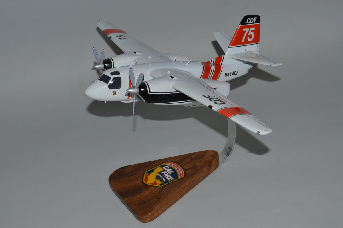 Grumman S-2T Turbo Tracker CAL FIRE – Scalecraft