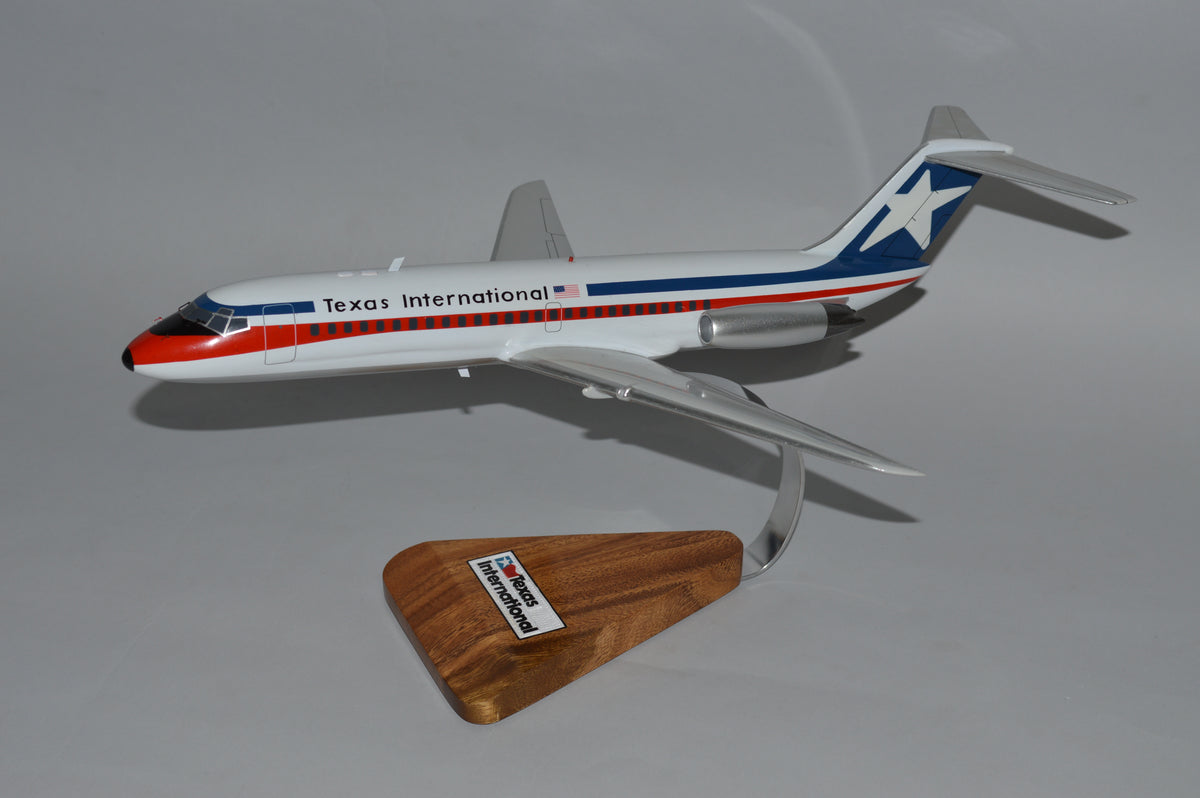 Douglas DC-9 Texas International – Scalecraft