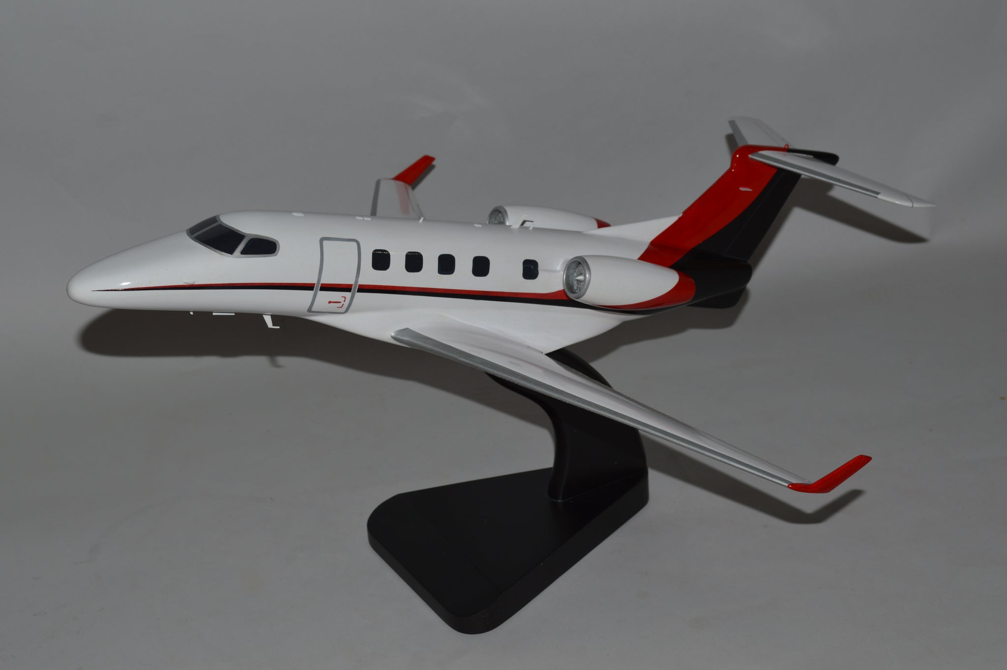 Embraer 300 Phenom – Scalecraft