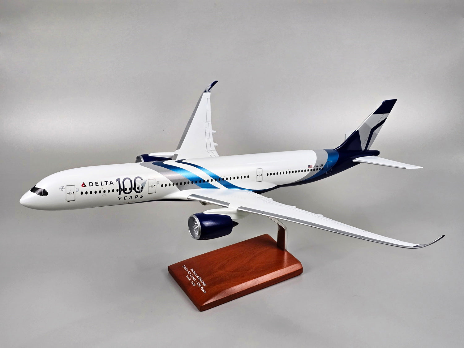 Airbus 350-900 Delta Anniversary livery – Scalecraft