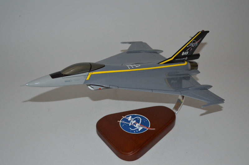 General Dynamics F-16XL NASA – Scalecraft