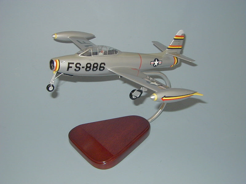 F-84G Thunderjet - Gear down // Clear canopy – Scalecraft