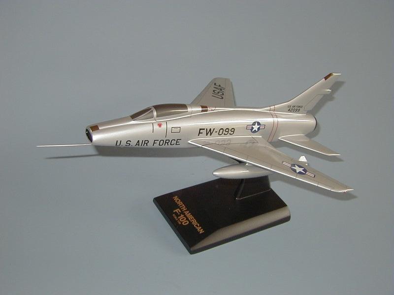 F-100 Super Sabre – Scalecraft