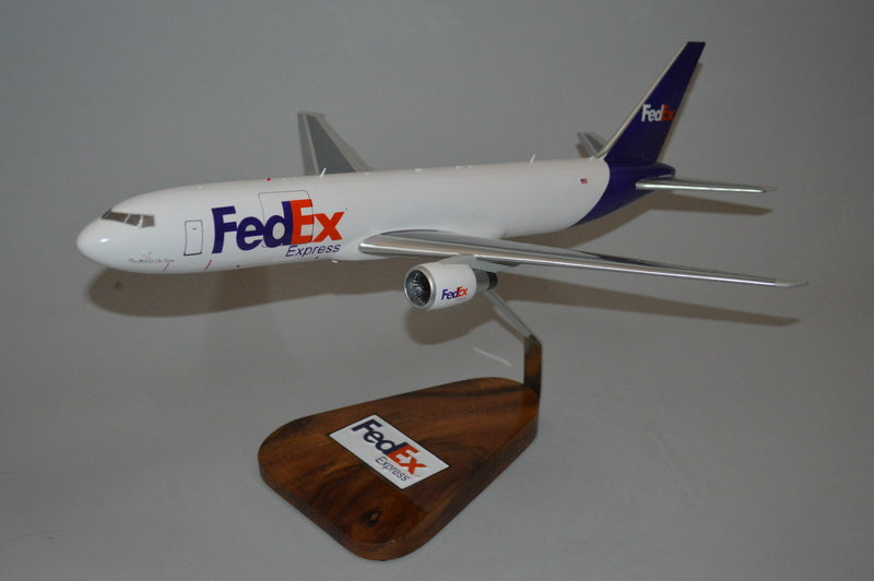 767 / FedEx (no winglet) – Scalecraft