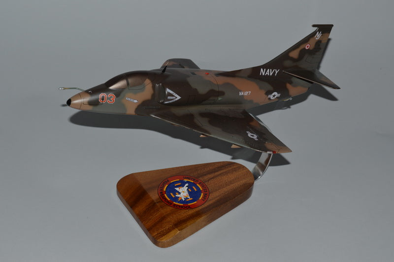A-4 Skyhawk VA-127 USN Aggressor – Scalecraft