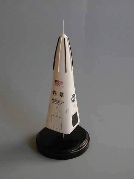 Delta Clipper / NASA – Scalecraft